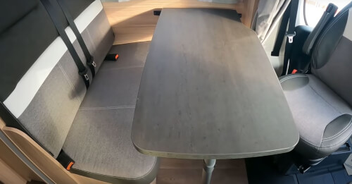 Sunlight T 58 » Kurzer Teilintegrierter mit toller Raumnutzung aus dem ...