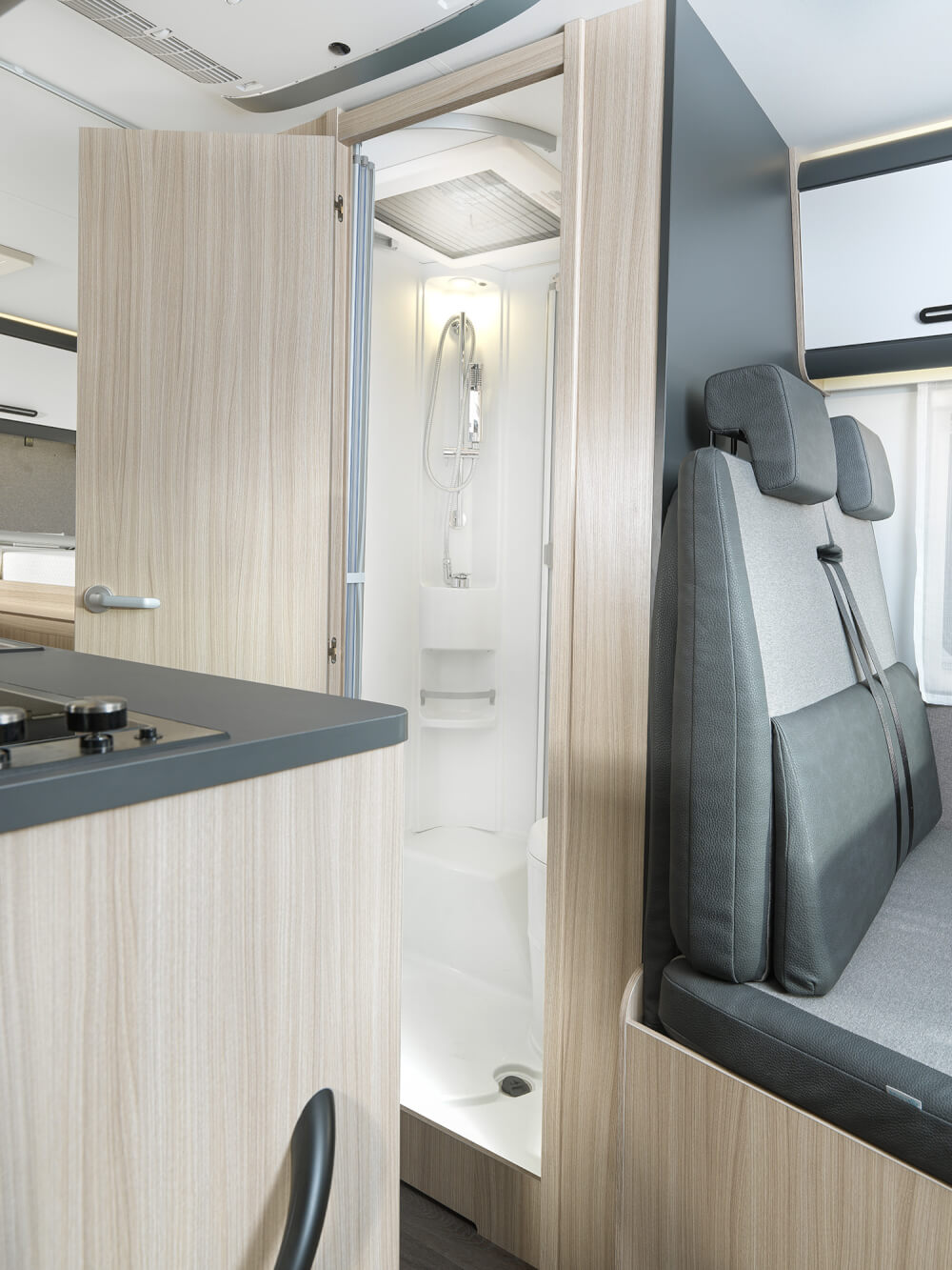 Adria Sun Living C65 SL » Kompaktes Wohnmobil aus dem MJ 2022 kurz ...