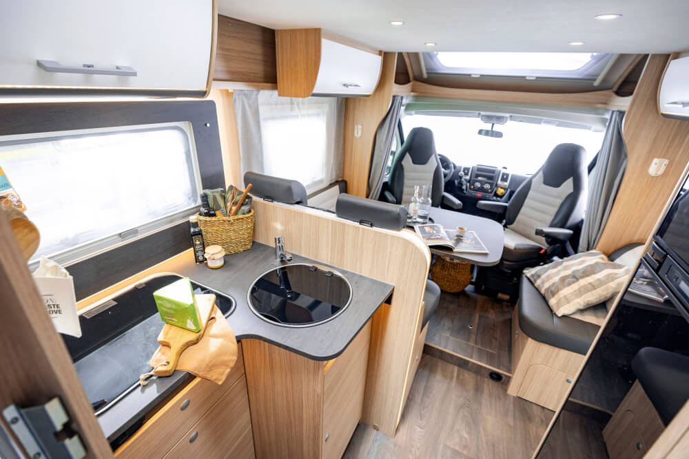 Sunlight T68 Adventure Edition: Hoher Reisekomfort für 2 oder 4 Personen